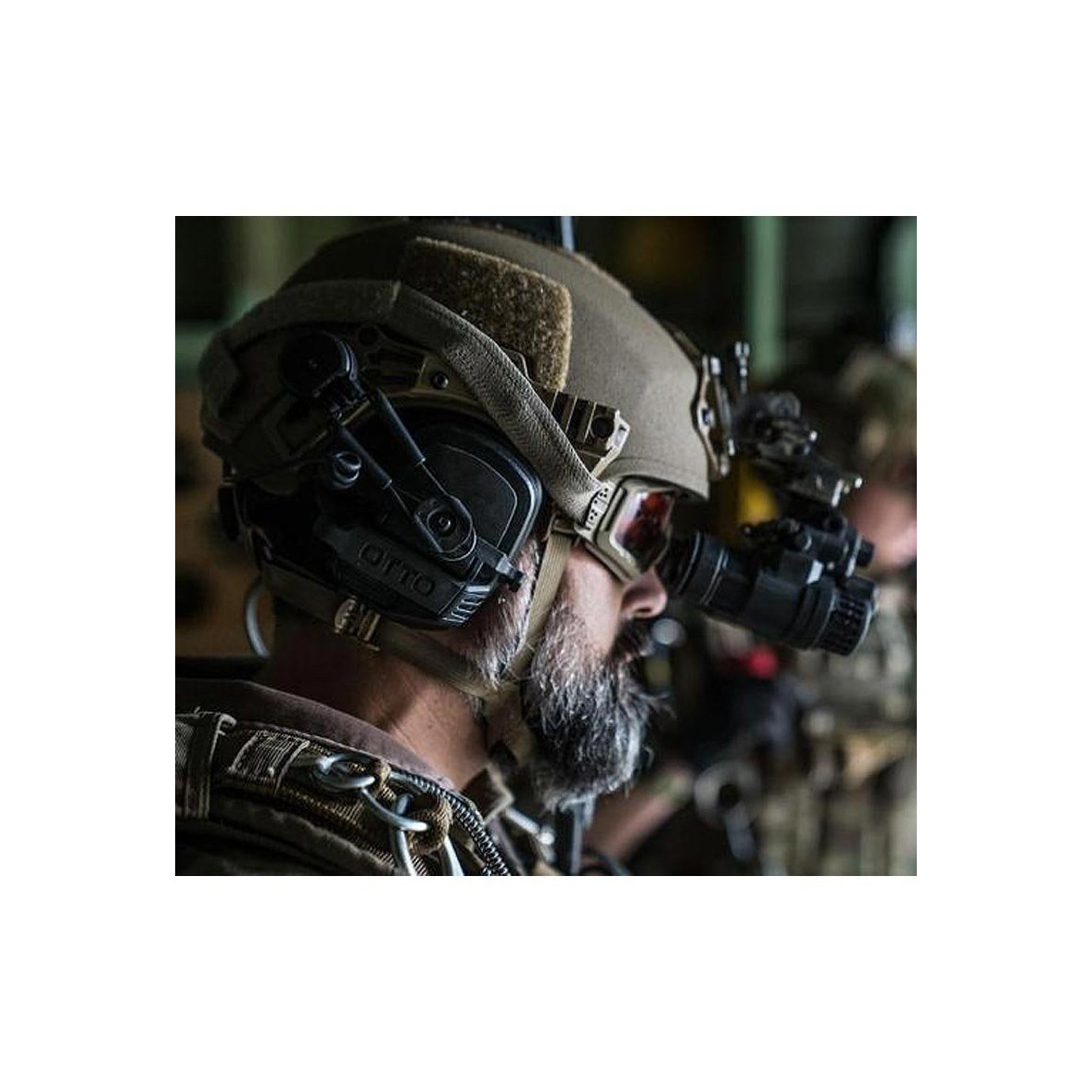 Montaje Noizebarrier OPS-CORE negro - Otto Communications