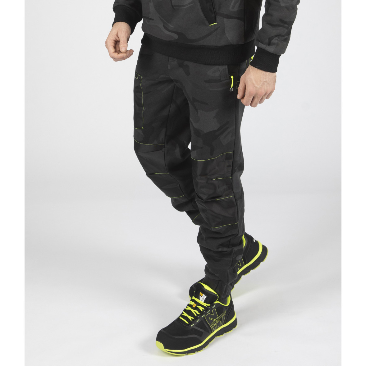 Amy work pants in gray camo - Nine Worths by North Ways