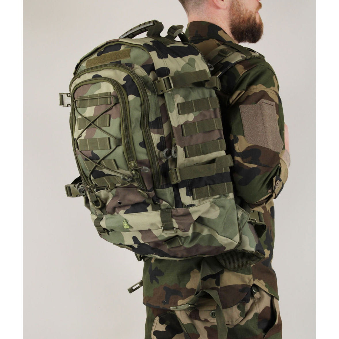 Expandable military camouflage backpack 45-60L